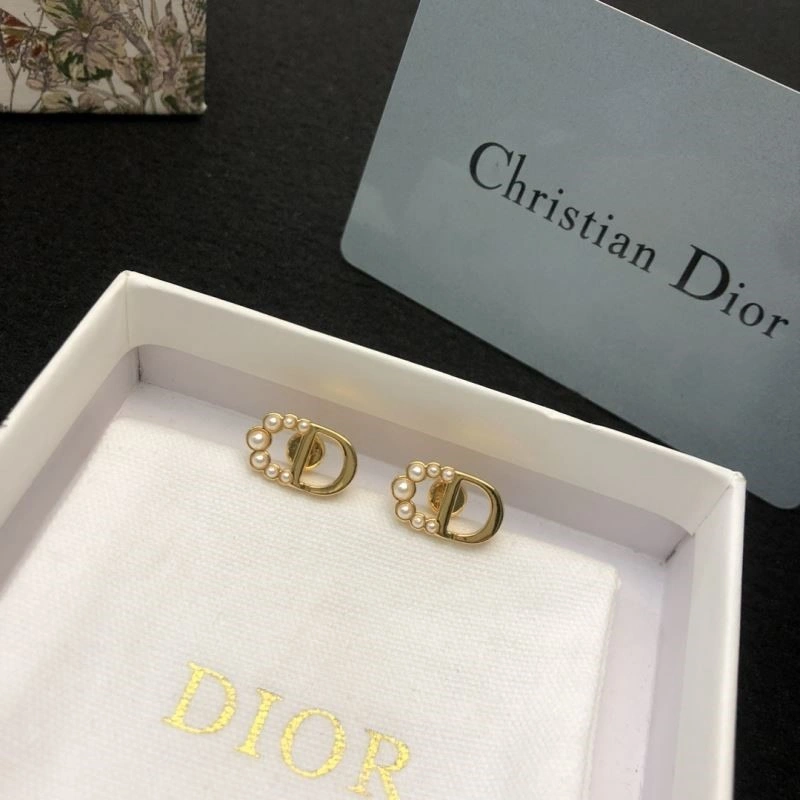Legit Christian Dior Earrings