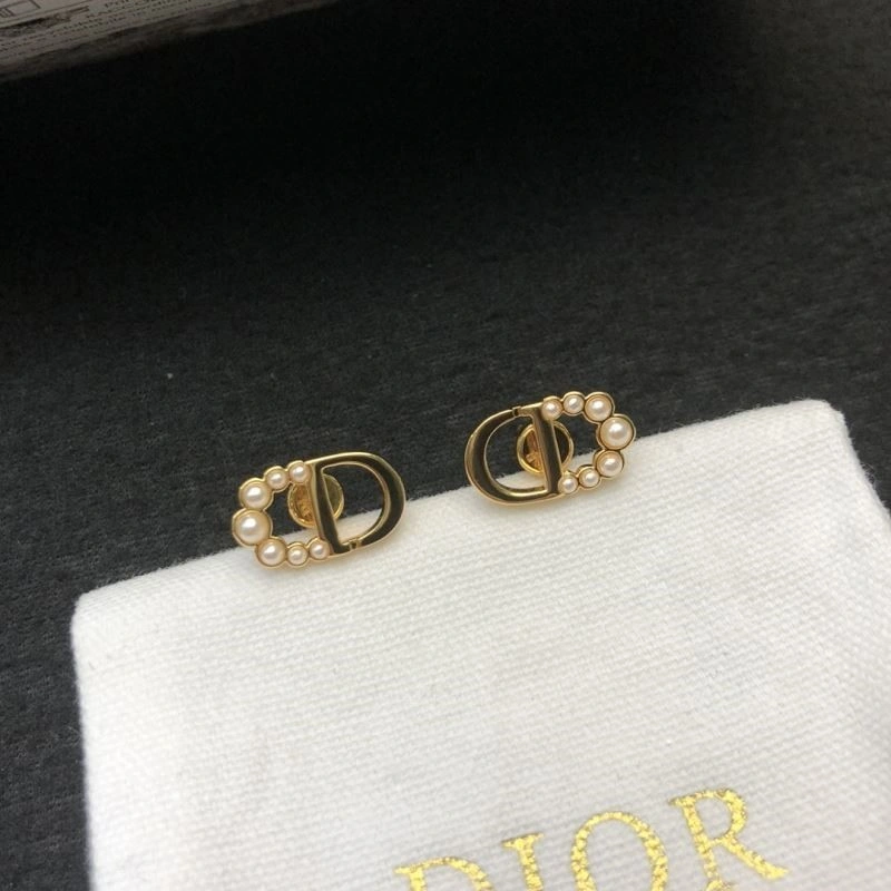 Legit Christian Dior Earrings