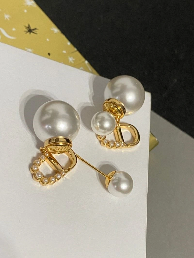 Inexpensive Christian Dior Earrings