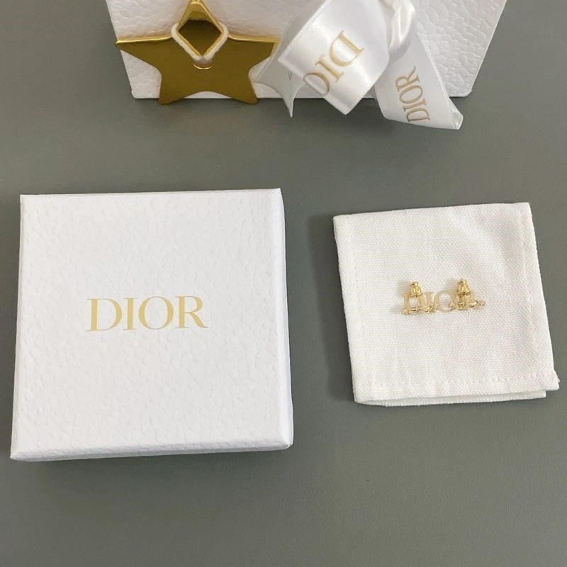Bargain Christian Dior Earrings