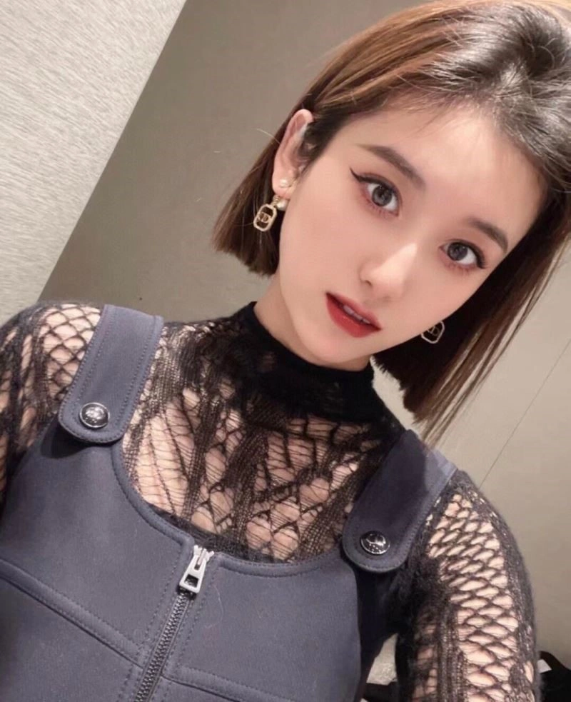 Indistinguishable Christian Dior Earrings