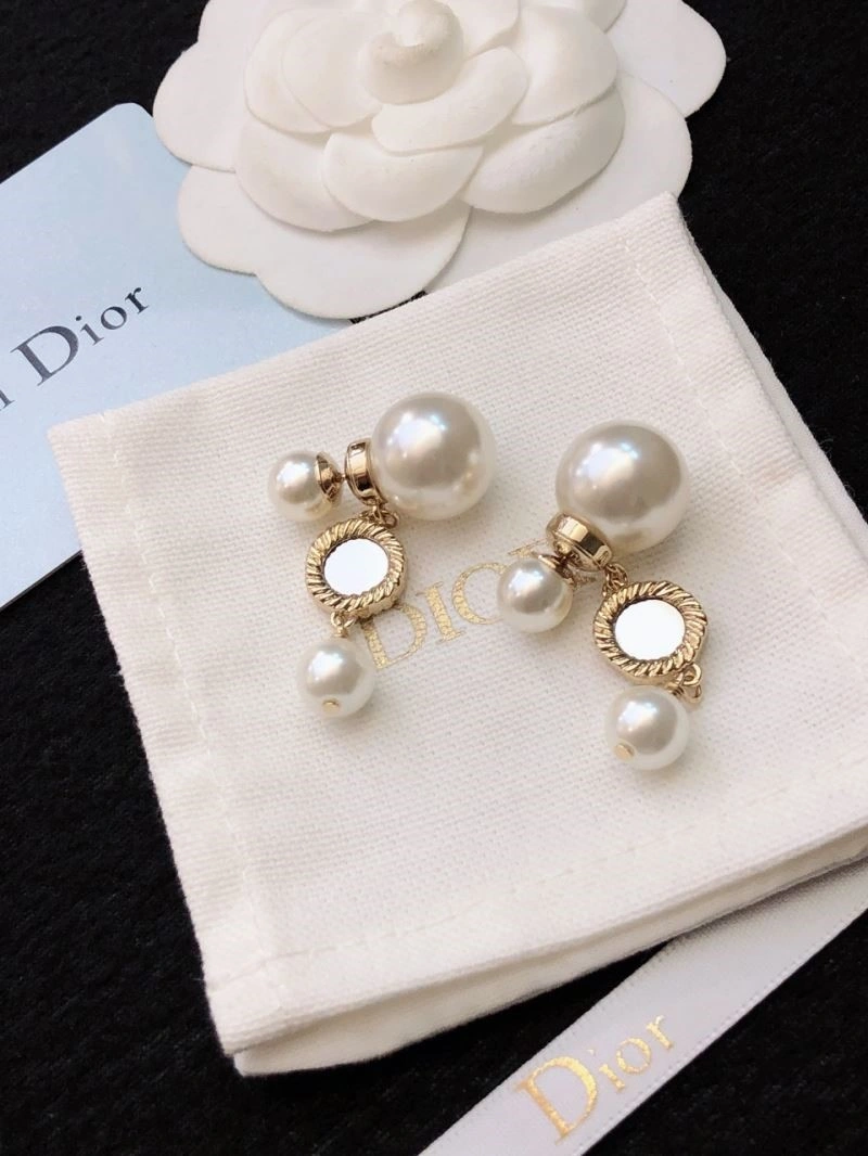 High fidelity Christian Dior Earrings