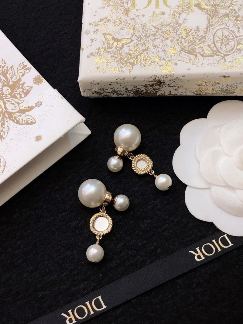 High fidelity Christian Dior Earrings