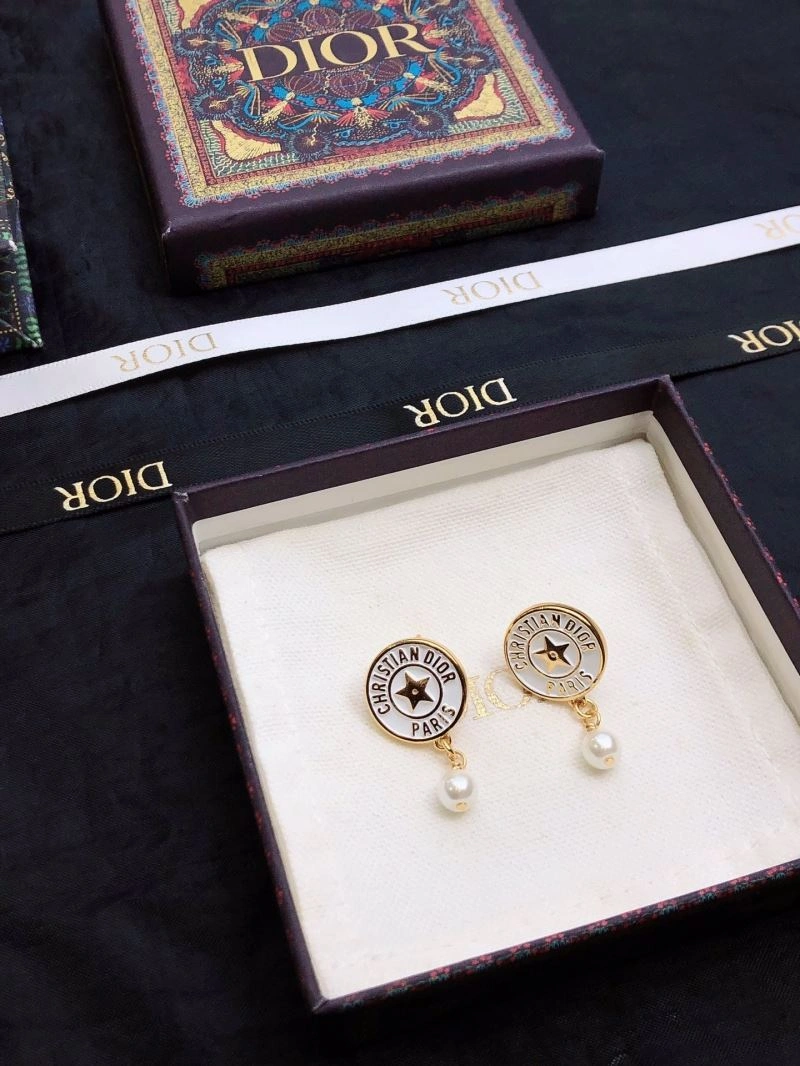 Cut-rate Christian Dior Earrings