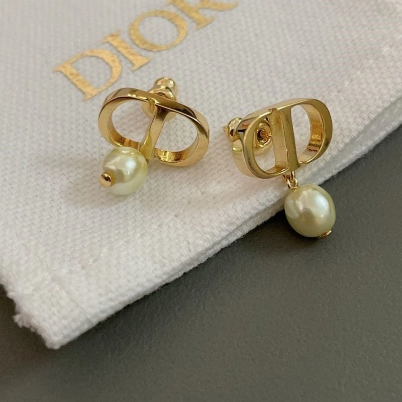 Value-priced Christian Dior Earrings