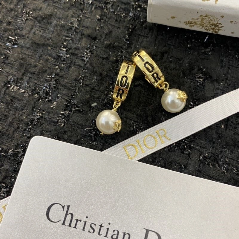 Indistinguishable Christian Dior Earrings