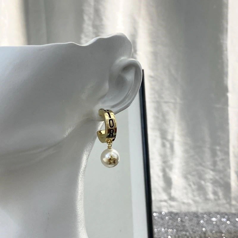 Indistinguishable Christian Dior Earrings