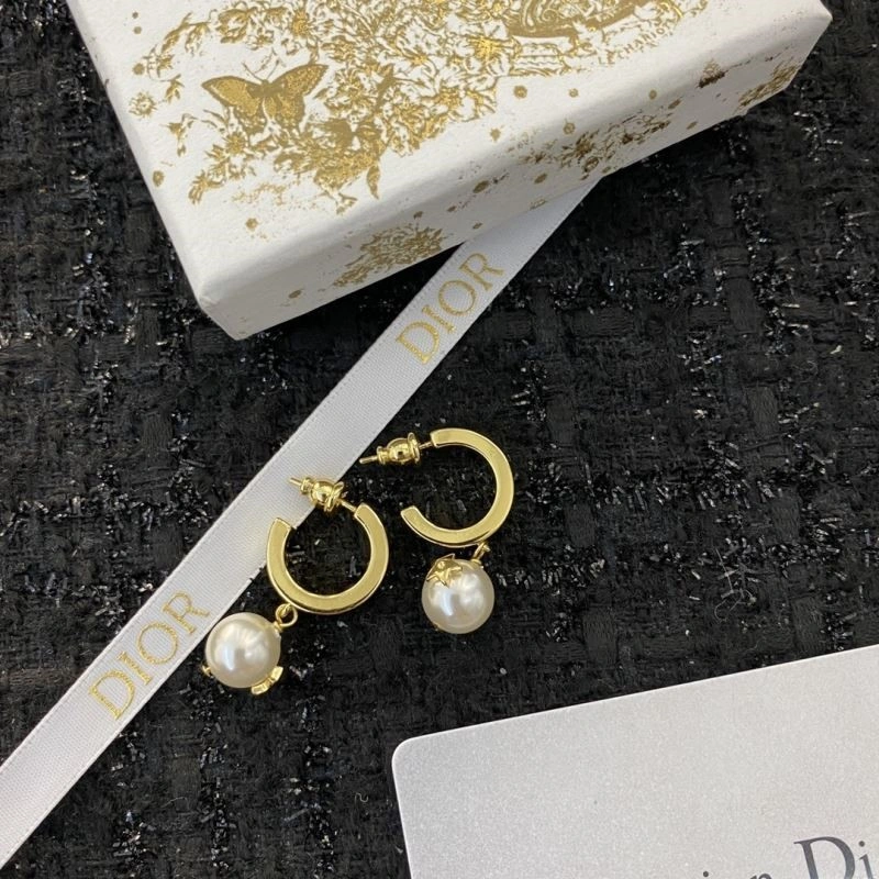 Indistinguishable Christian Dior Earrings