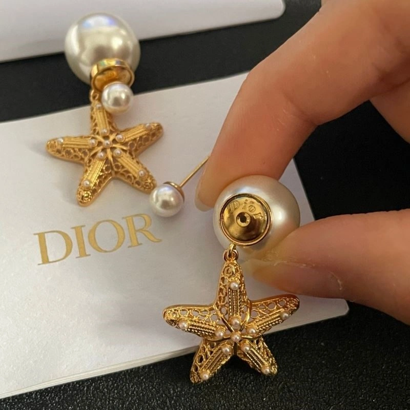 Inexpensive Christian Dior Earrings