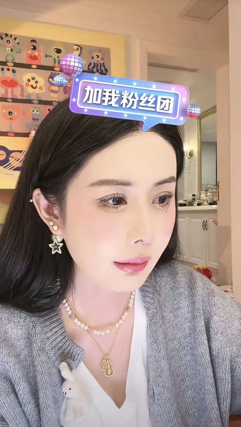 Value-priced Christian Dior Earrings