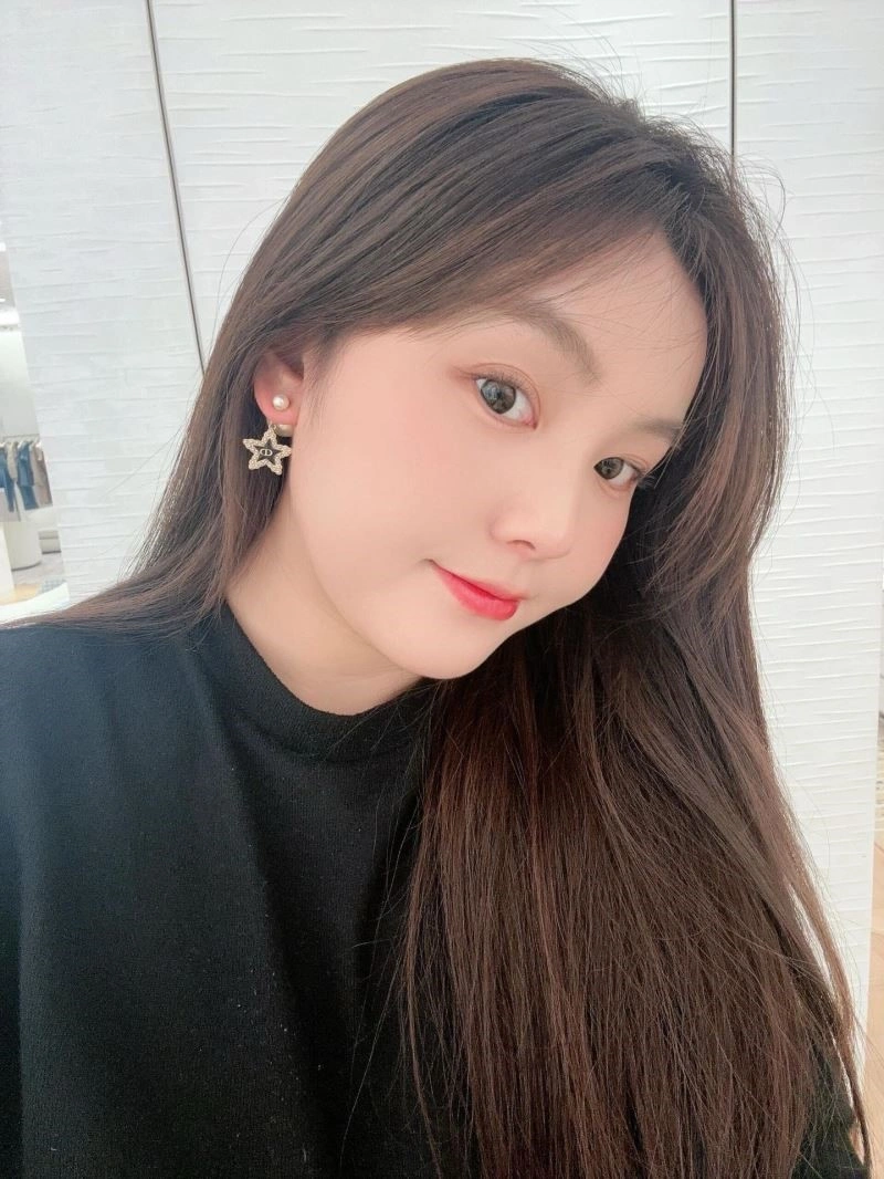 Value-priced Christian Dior Earrings