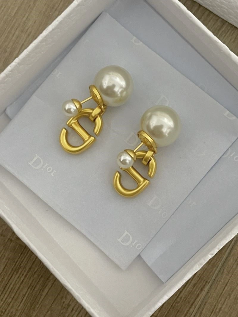 Economical Christian Dior Earrings