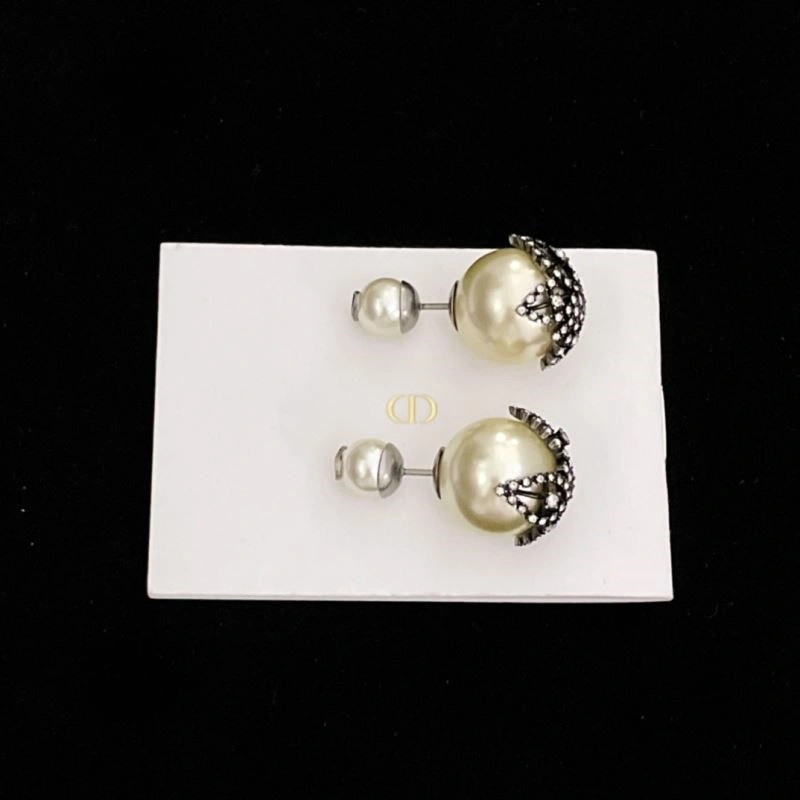 Value-priced Christian Dior Earrings