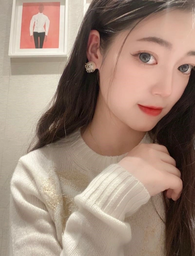 Value-priced Christian Dior Earrings