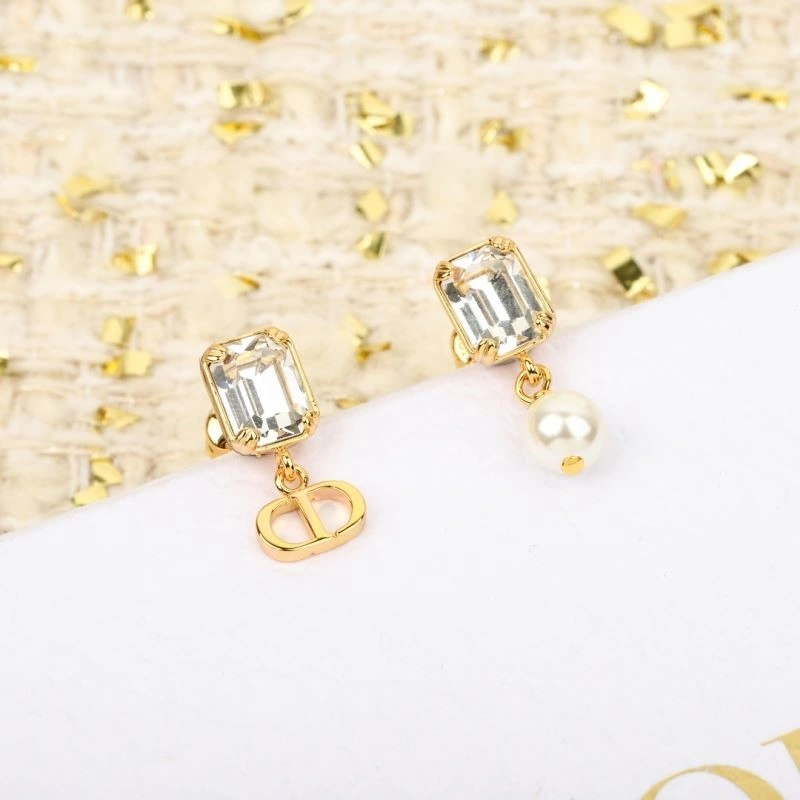 Cut-rate Christian Dior Earrings