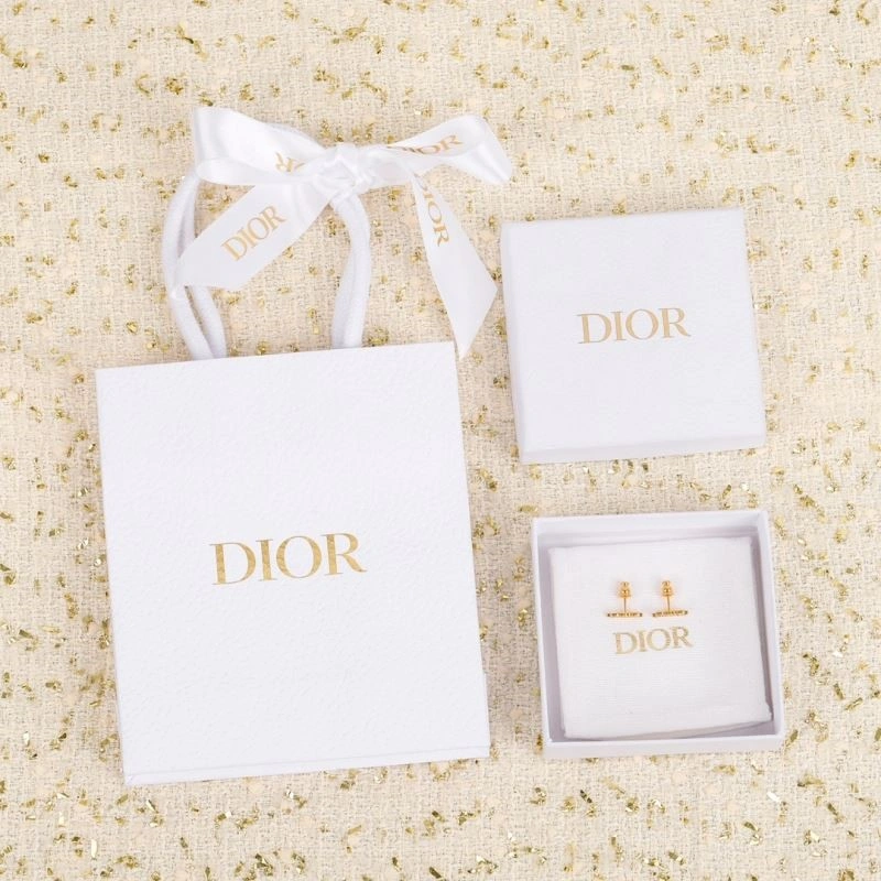 Indistinguishable Christian Dior Earrings