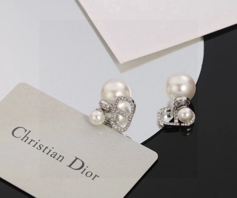 Discounted Christian Dior Earrings