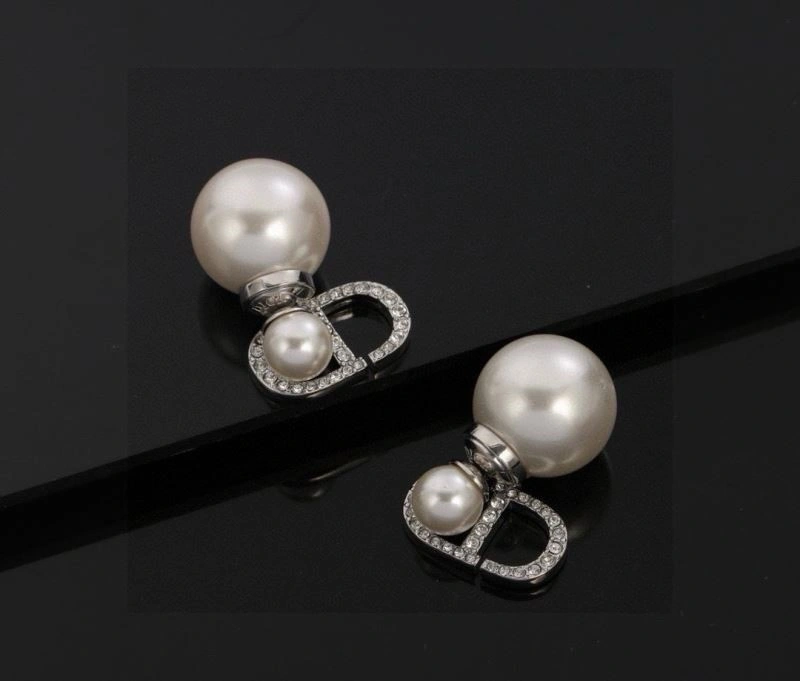 Discounted Christian Dior Earrings