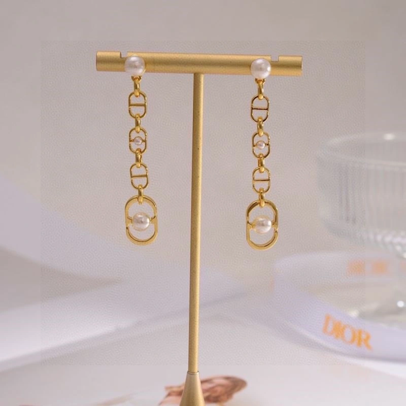 Indistinguishable Christian Dior Earrings