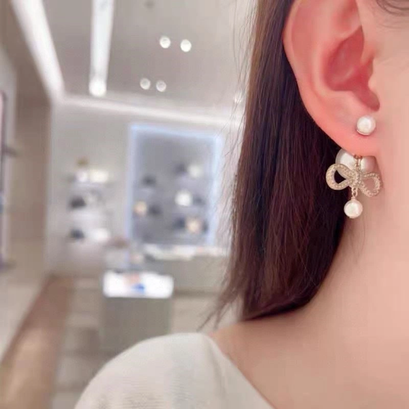 Cut-rate Christian Dior Earrings