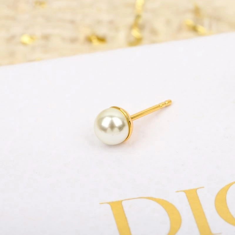 Low-cost Christian Dior Earrings