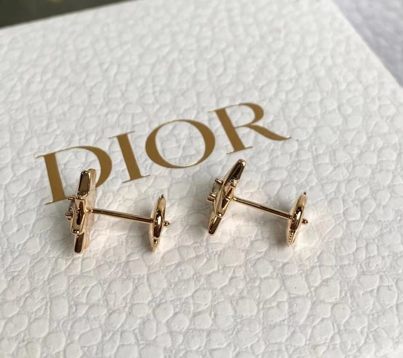 Legit Christian Dior Earrings