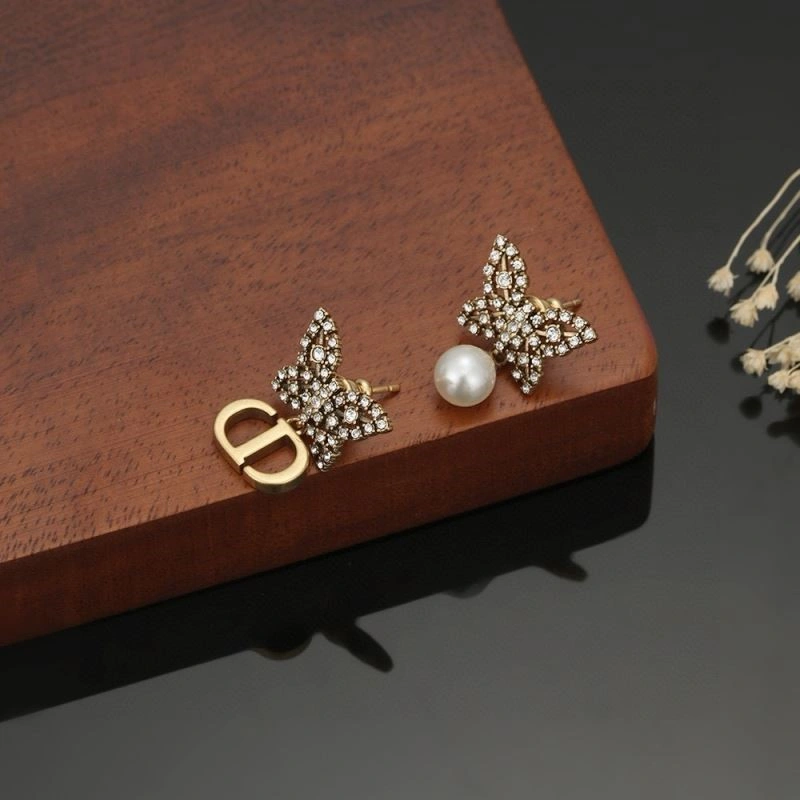 Low-cost Christian Dior Earrings