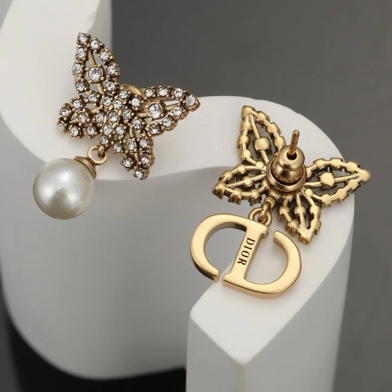 Low-cost Christian Dior Earrings