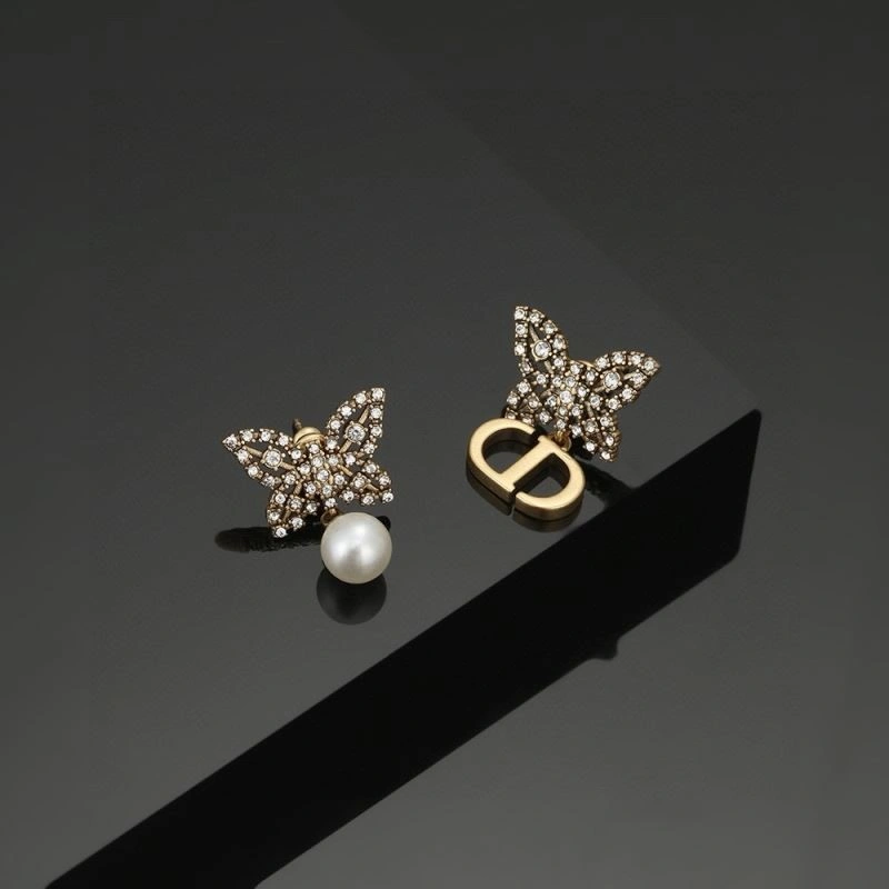 Low-cost Christian Dior Earrings