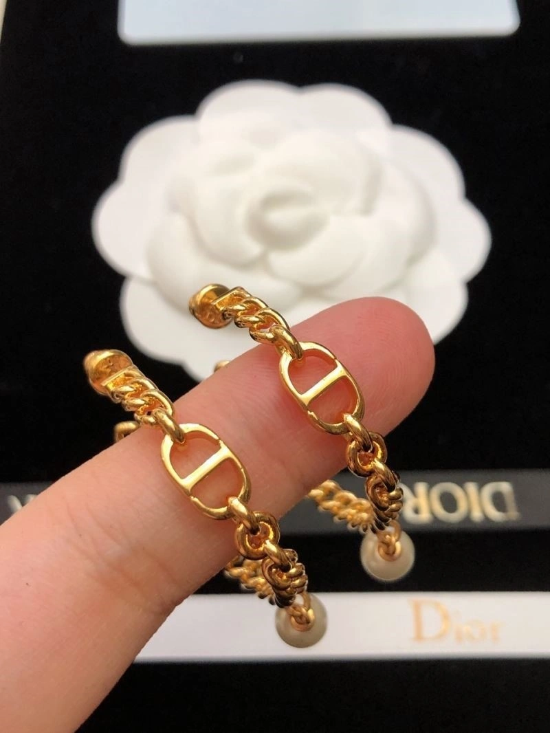 Legit Christian Dior Earrings