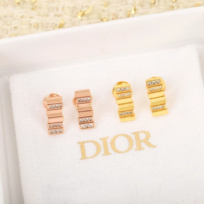 Top match Christian Dior Earrings