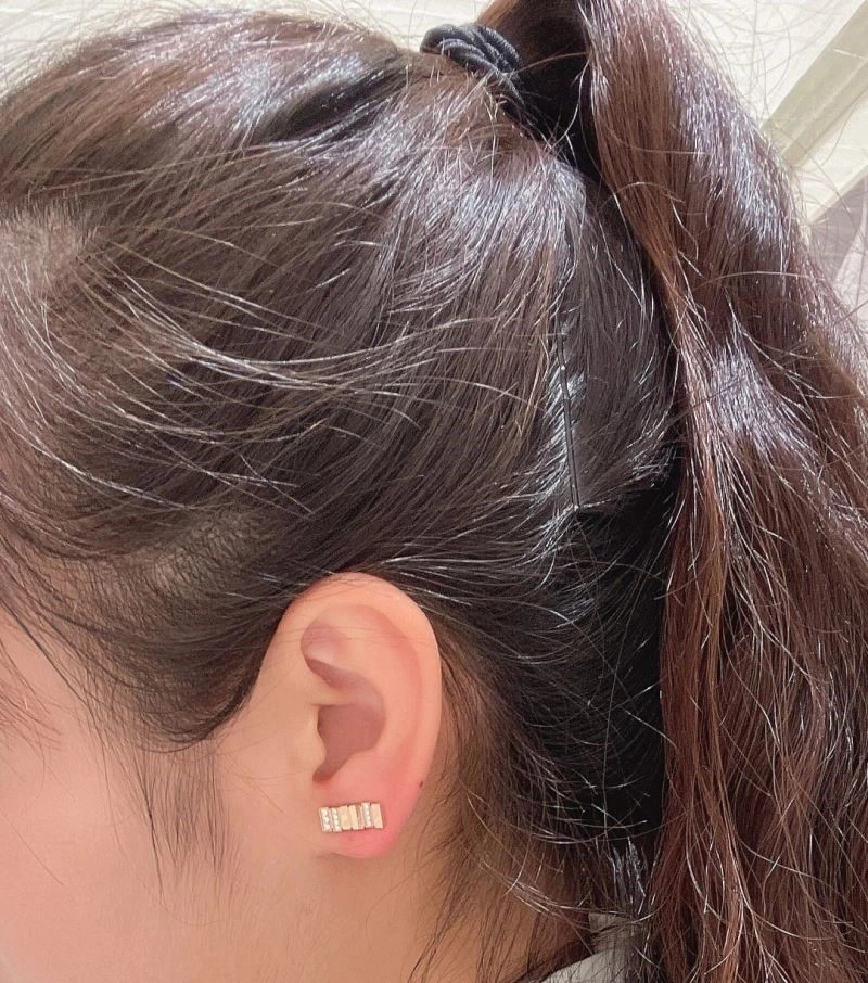 Top match Christian Dior Earrings