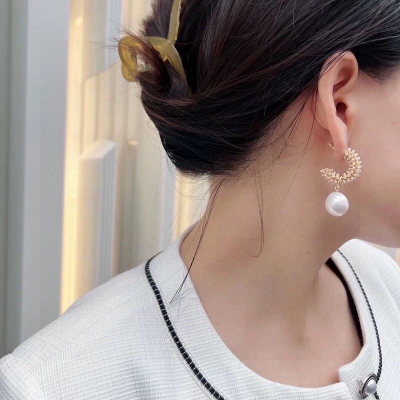 Reasonably priced Christian Dior Earrings