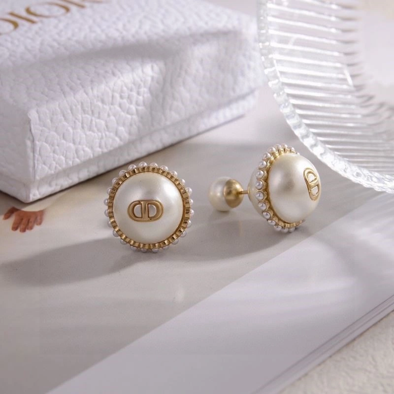Legit Christian Dior Earrings