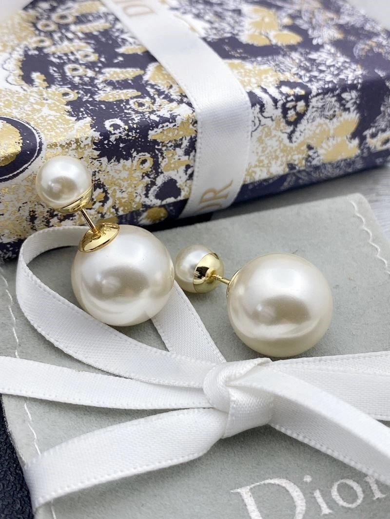 Economical Christian Dior Earrings