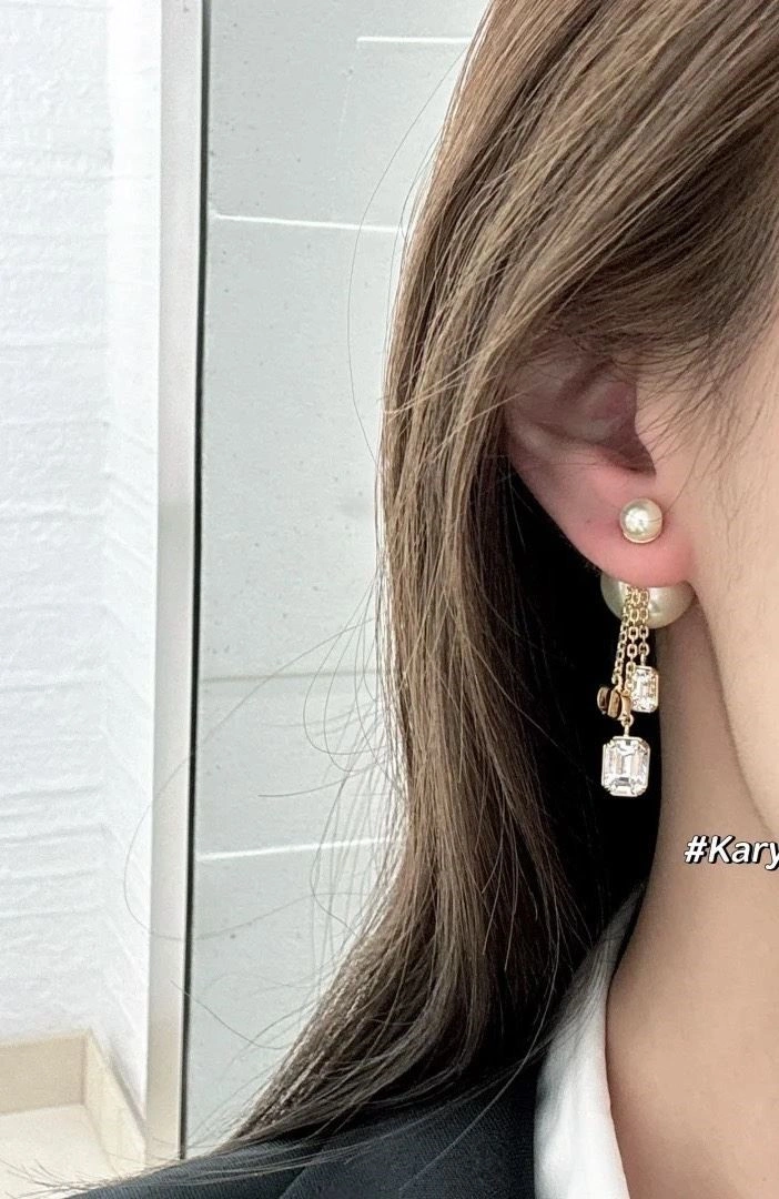 Reasonably priced Christian Dior Earrings