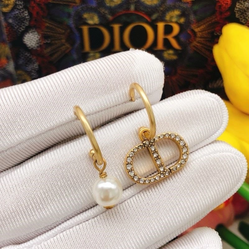 Discounted Christian Dior Earrings