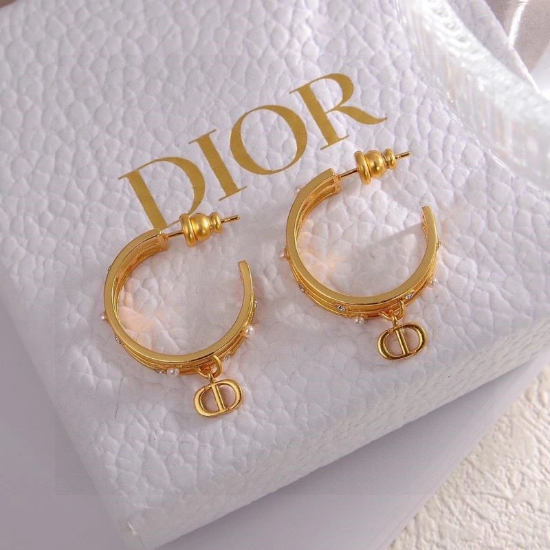 Legit Christian Dior Earrings