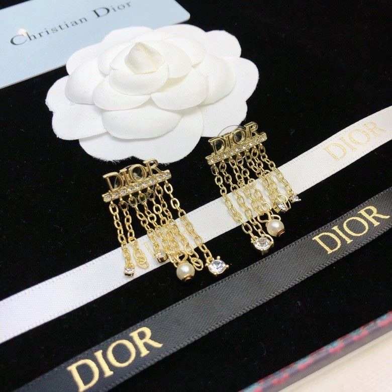 Indistinguishable Christian Dior Earrings