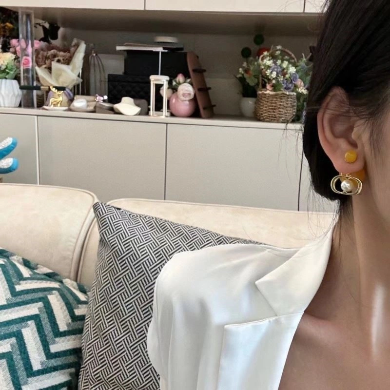 Discounted Christian Dior Earrings