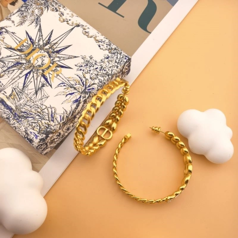 Bargain Christian Dior Earrings