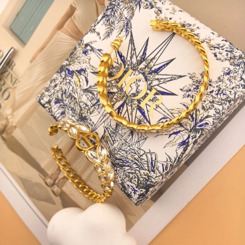 Bargain Christian Dior Earrings