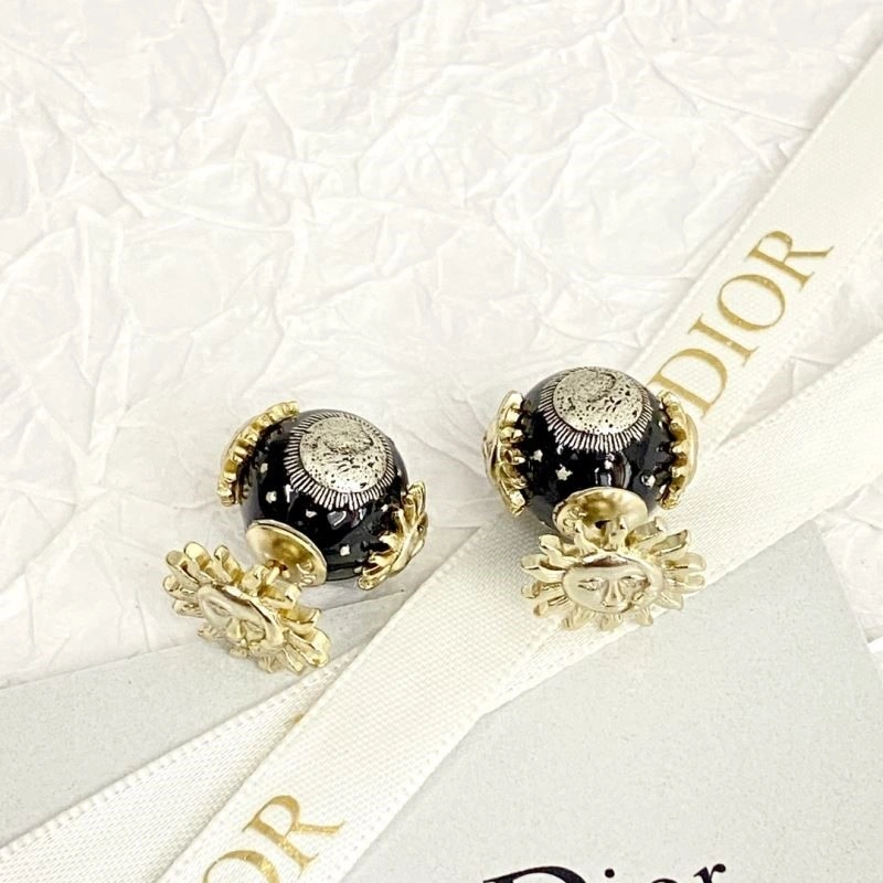 Legit Christian Dior Earrings