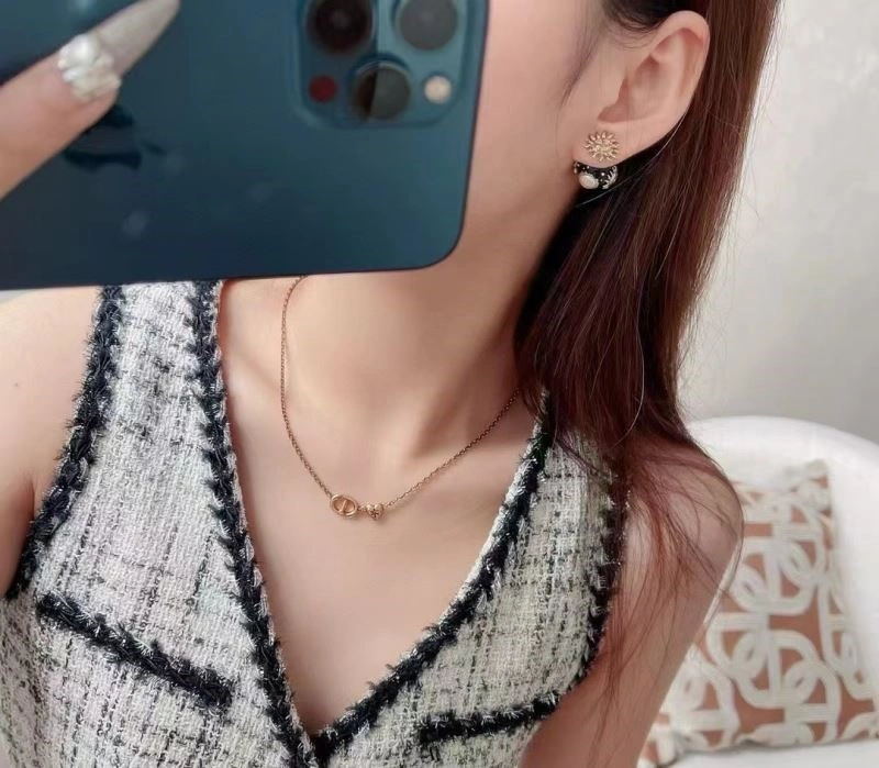 Legit Christian Dior Earrings