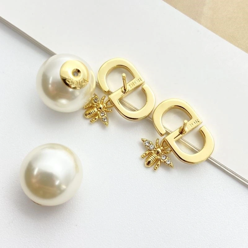 Low-cost Christian Dior Earrings