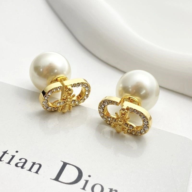Low-cost Christian Dior Earrings