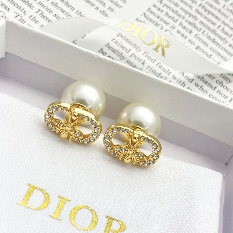 Low-cost Christian Dior Earrings