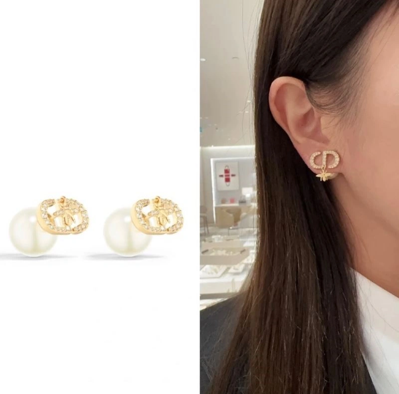 Low-cost Christian Dior Earrings