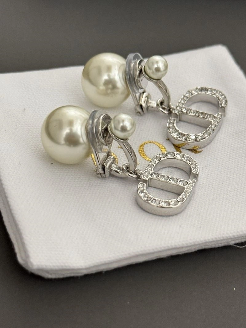 Indistinguishable Christian Dior Earrings