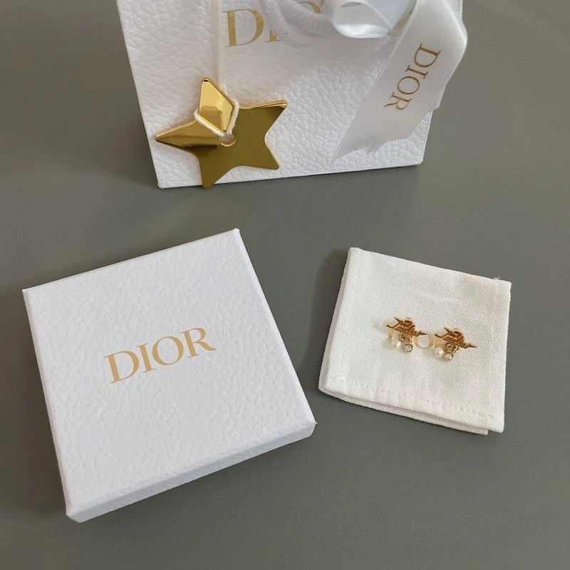 Bargain Christian Dior Earrings